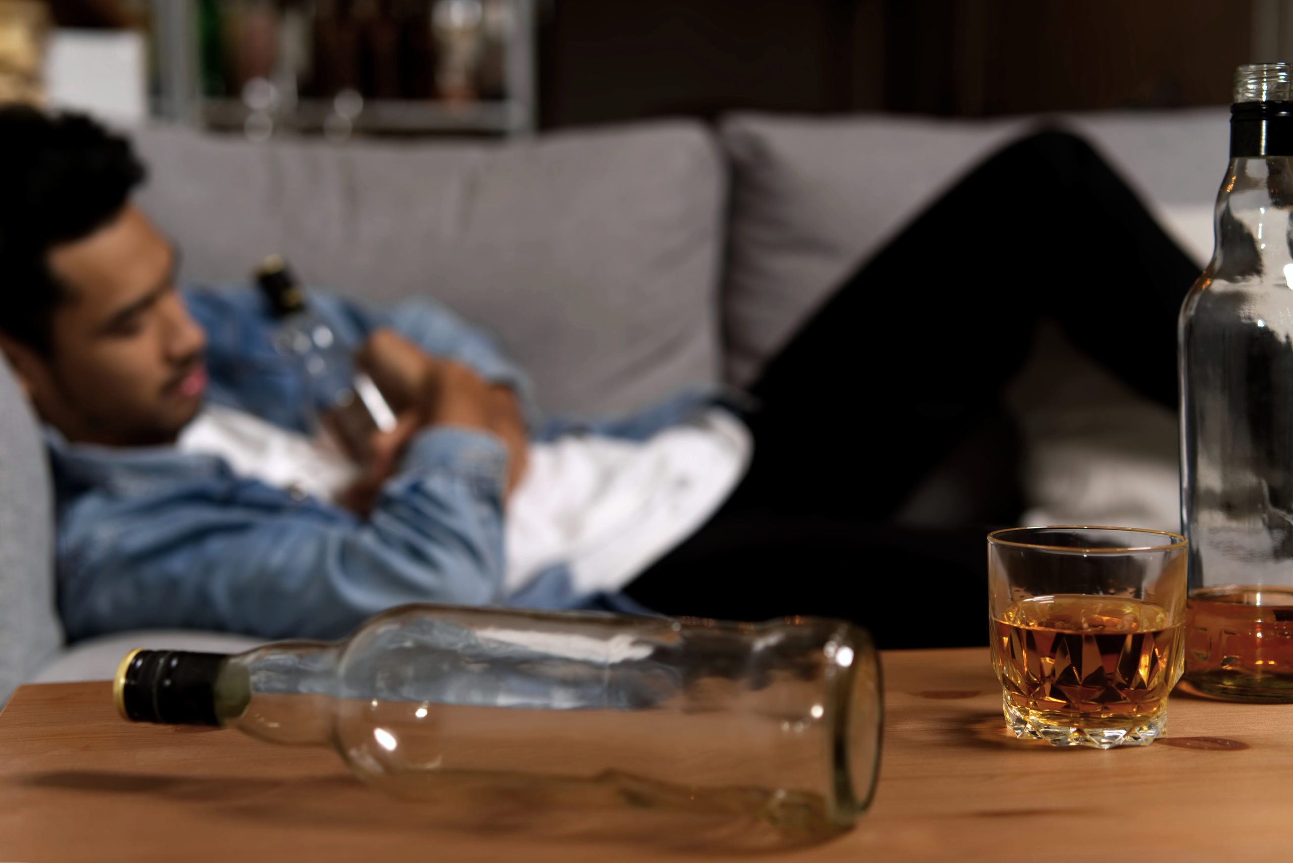 Alcohol Poisoning First Aid: What To Do In Case Of Emergency ...